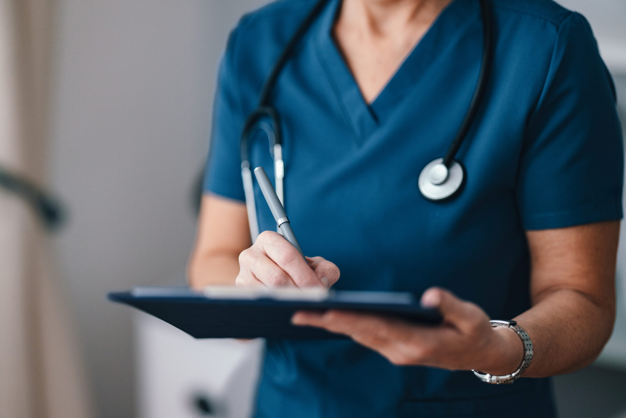 With extra study, nurses will be able to prescribe medications – Aged ...